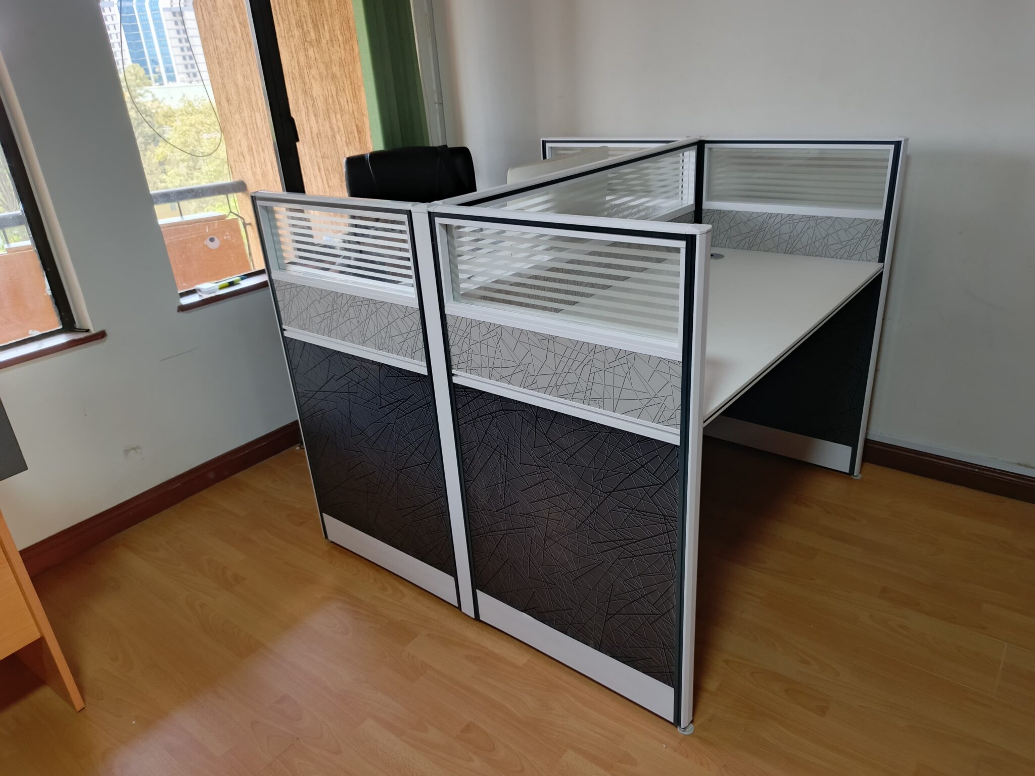2-Way Working Station