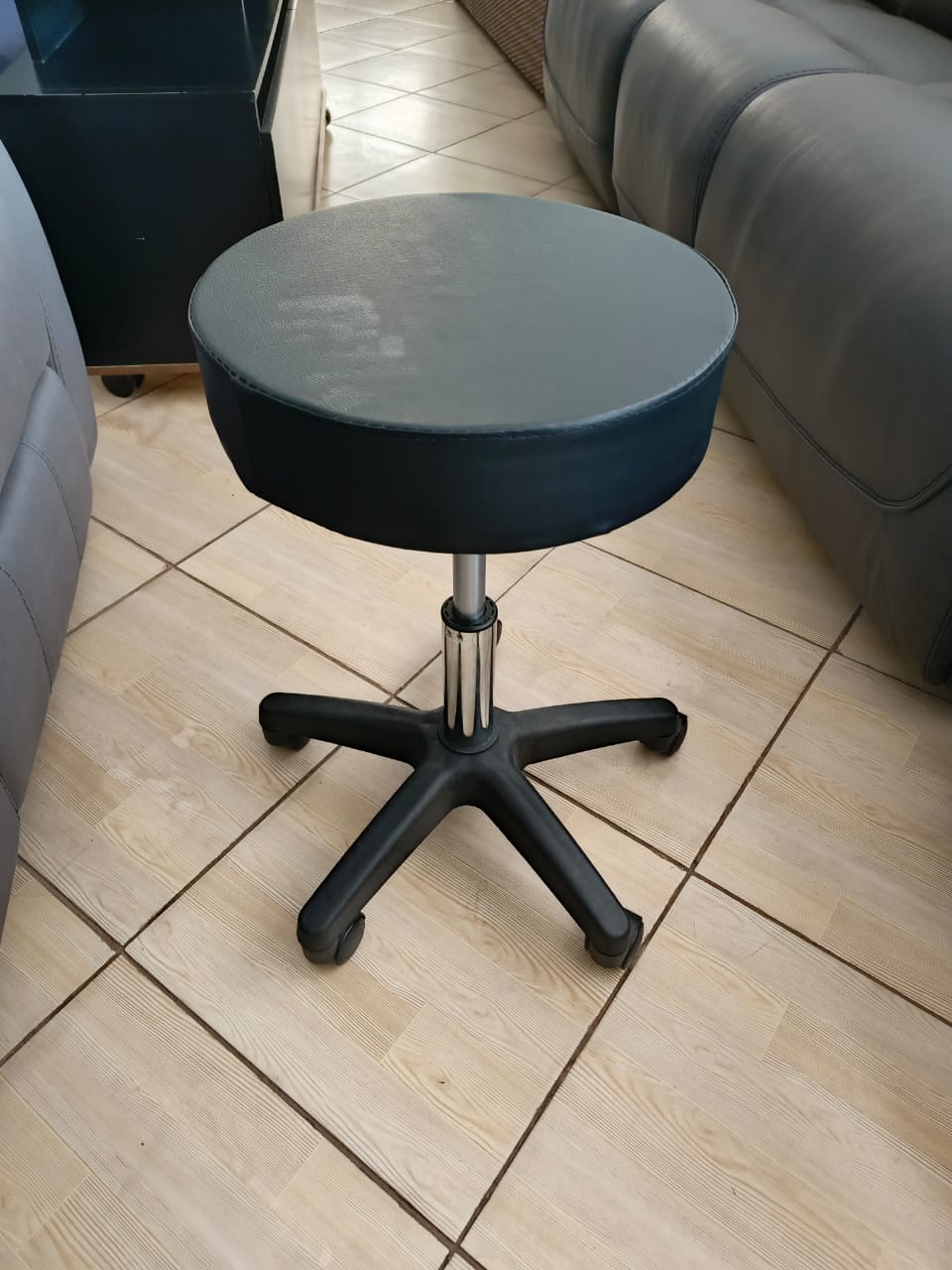 Deluxe Lab Stool