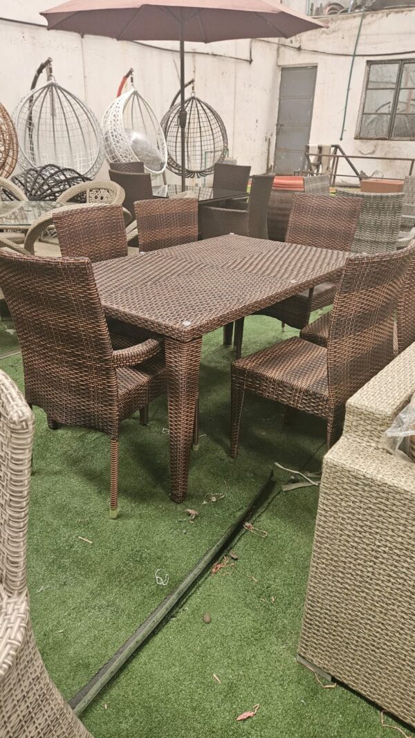 Outdoor Dining Set - Nairobi, Kenya